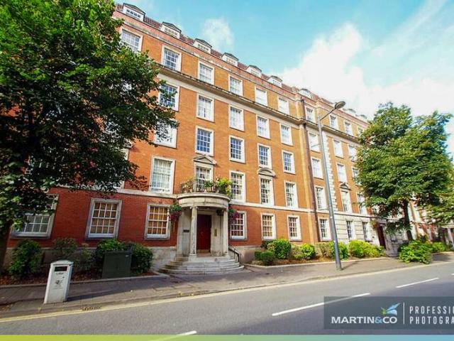 2 Bedroom Apartment Flat