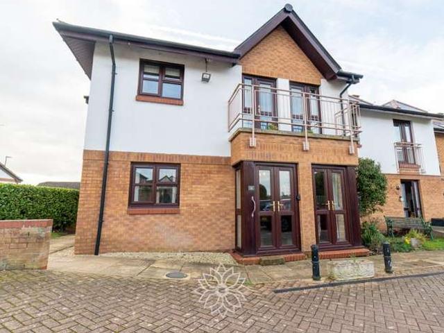 2 Bedroom Apartment Flat