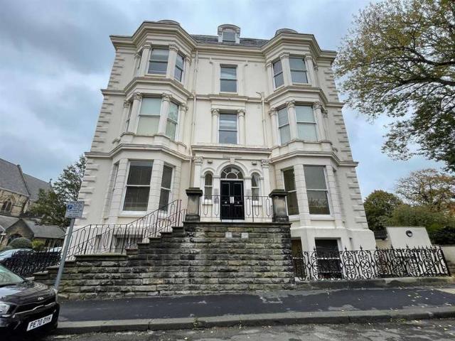2 Bedroom Apartment Flat