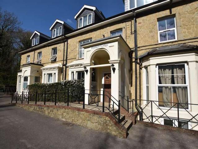 2 Bedroom Apartment Flat