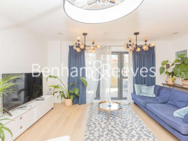 2 Bedroom Apartment Flat