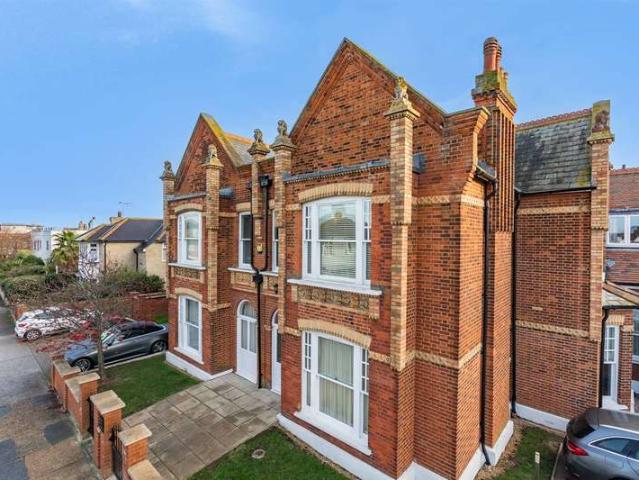 2 Bedroom Apartment Flat