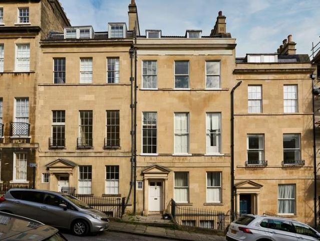 2 Bedroom Apartment Flat