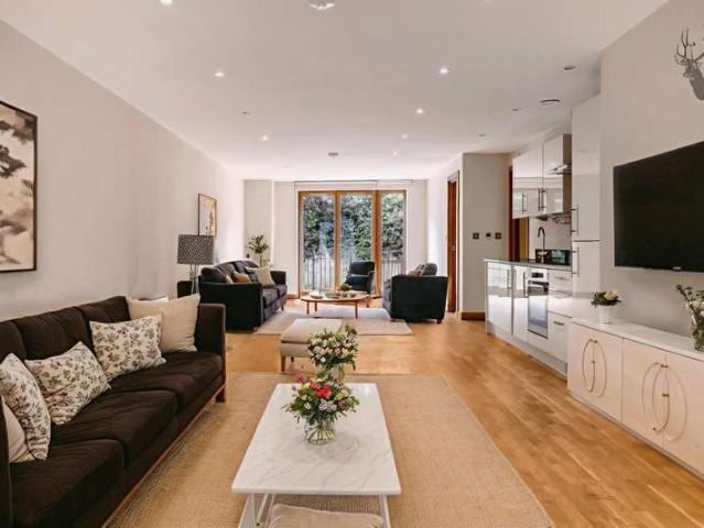 2 Bedroom Apartment Flat