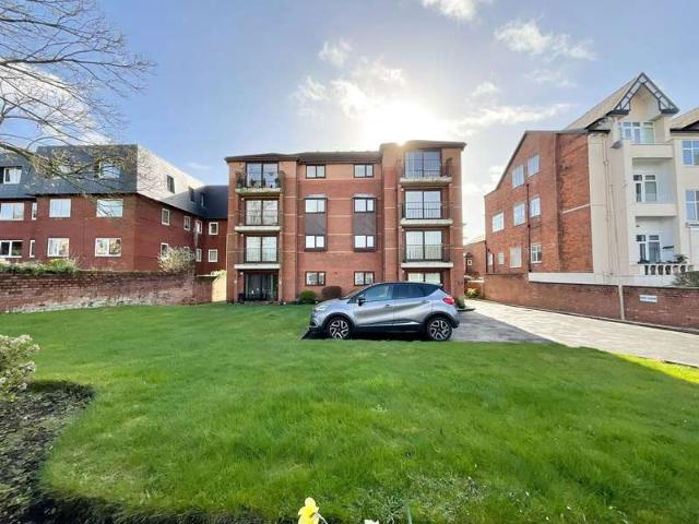 2 Bedroom Apartment Flat