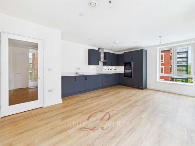 2 Bedroom Apartment Flat