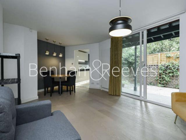 2 Bedroom Apartment Flat