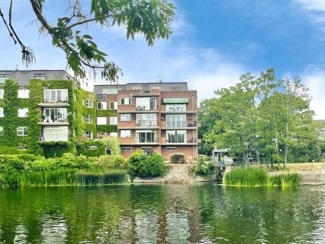 2 Bedroom Apartment Flat