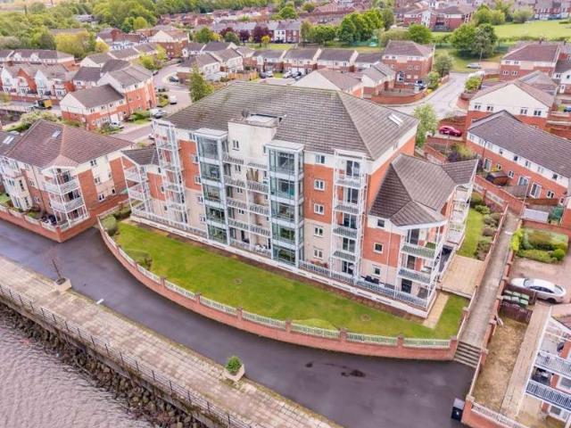 2 Bedroom Apartment Flat