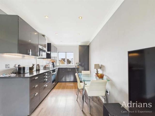 2 Bedroom Apartment Flat