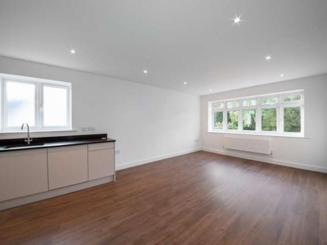 2 Bedroom Apartment Flat