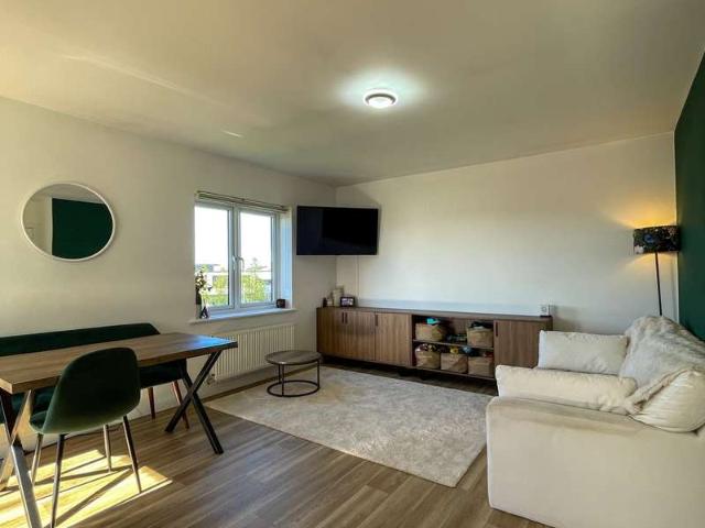2 Bedroom Apartment Flat