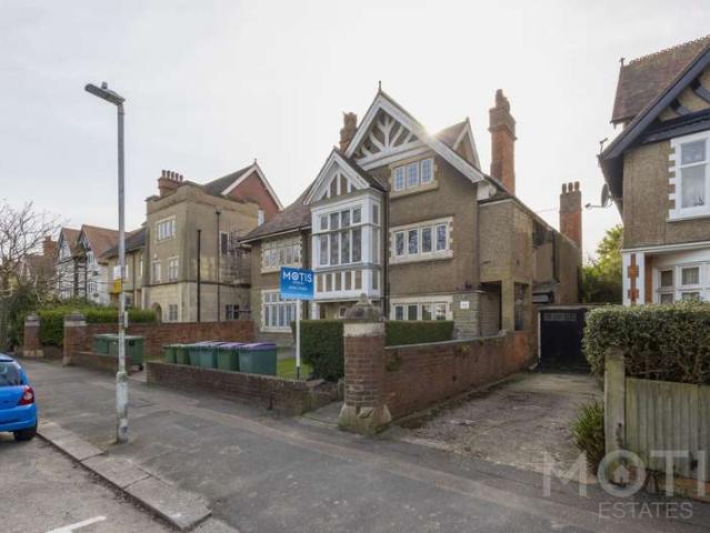2 Bedroom Apartment Flat