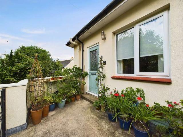 2 Bedroom Apartment Flat