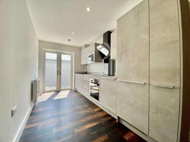 2 Bedroom Apartment Flat