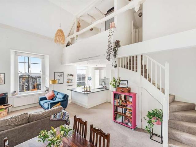 2 Bedroom Apartment Flat