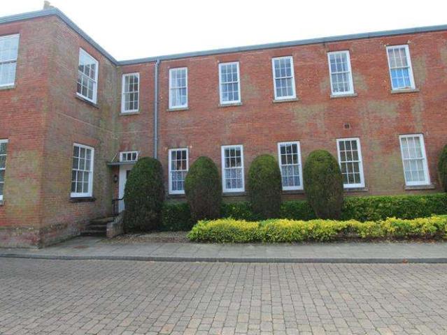 2 Bedroom Apartment Flat