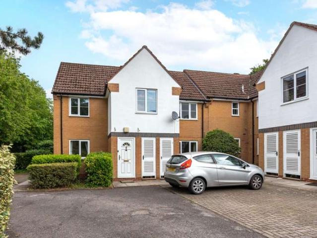 2 Bedroom Apartment Flat