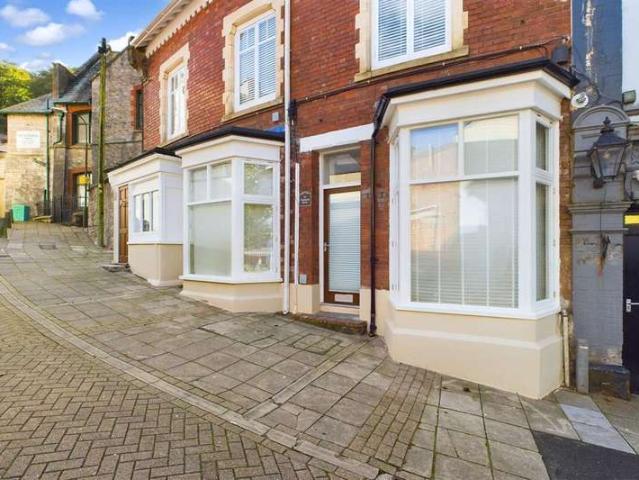 2 Bedroom Apartment Flat