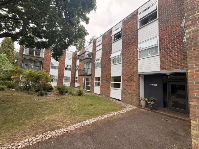 2 Bedroom Apartment Flat