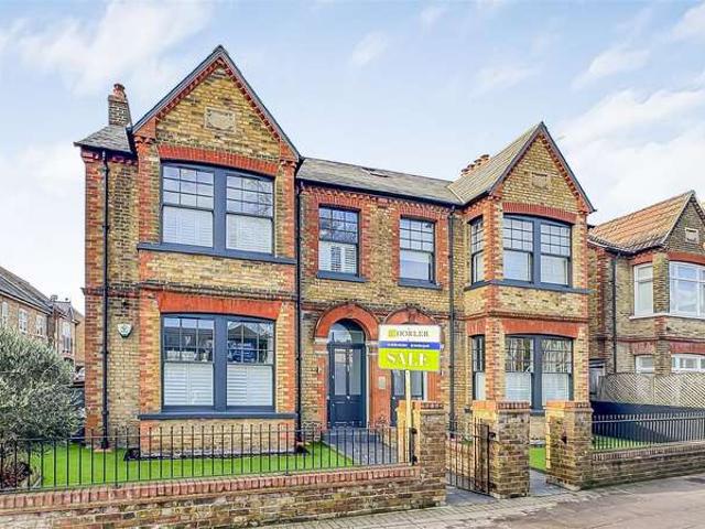 2 Bedroom Apartment Flat