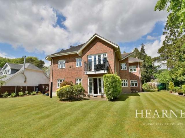 2 Bedroom Apartment Flat