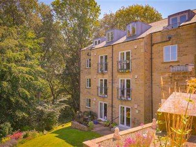 2 Bedroom Apartment Flat