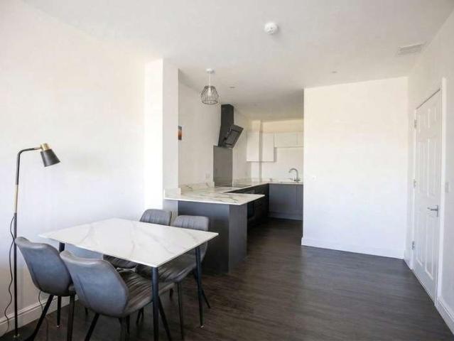 2 Bedroom Apartment Flat