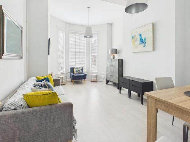 2 Bedroom Apartment Flat