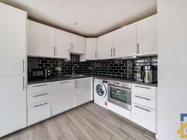 2 Bedroom Apartment Flat