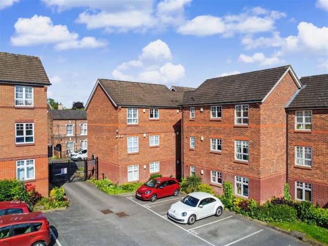 2 Bedroom Apartment Flat