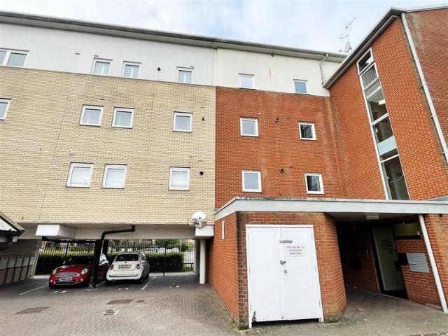 2 Bedroom Apartment Flat