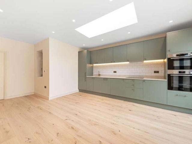 2 Bedroom Apartment Flat