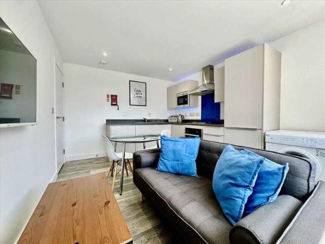 2 Bedroom Apartment Flat