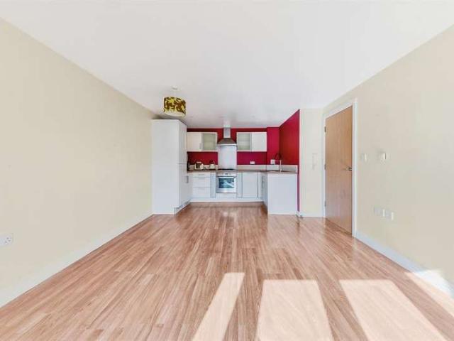2 Bedroom Apartment Flat