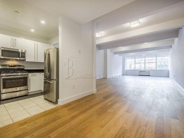 2 Bedroom Apartment for Rent at Murray St #2222, New York, NY 10007 Tribeca