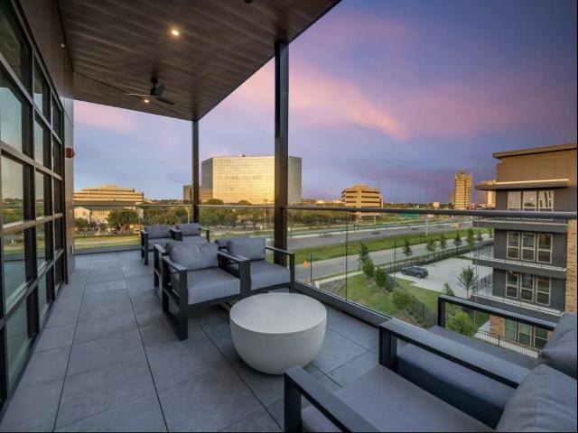 2 Bedroom Apartment for Rent at N Stemmons Fwy & Hollow Brook Ln #4211, Dallas, TX 75247