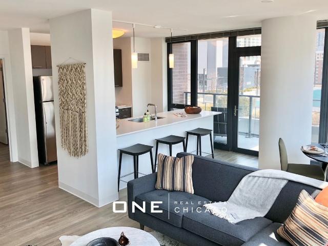 2 Bedroom Apartment for Rent at N Wells & Ontario #4, Chicago, IL 60654 River North