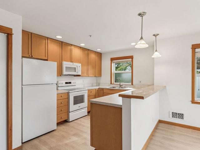 2 Bedroom Apartment for Rent at North Admiral Court West Seattle 2 Bedroom Apartment for Rent at 1901 California Ave Sw, Seattle, WA 98116 North Admiral