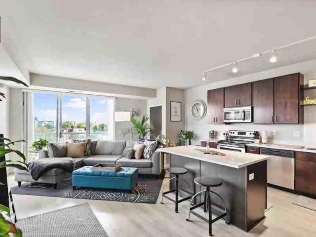 2 Bedroom Apartment for Rent at Aldrich & Dupont Ave S #612, Minneapolis, MN 55408 Lyn Lake
