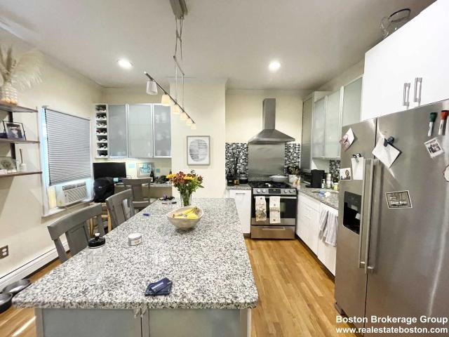 2 Bedroom Apartment for Rent at Bolton St, Boston, MA 02127 D Street West Broadway
