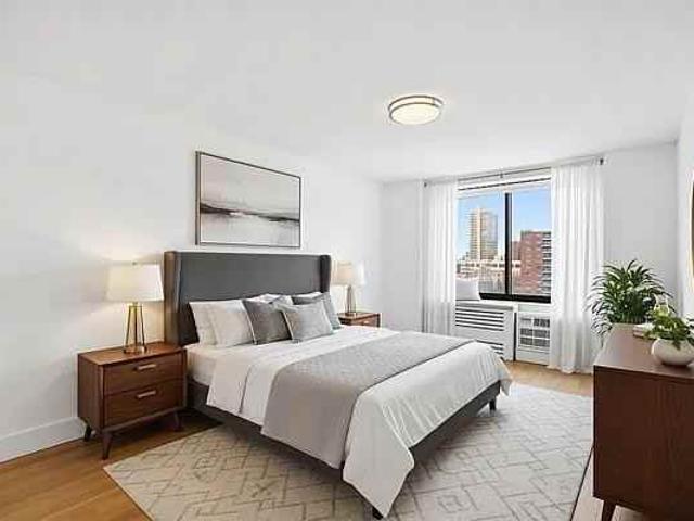 2 Bedroom Apartment for Rent at Columbus Ave #2J, New York, NY 10025 Upper West Side