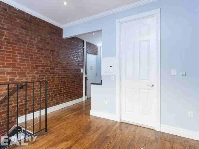 2 Bedroom Apartment for Rent at E 13th St #1D, New York, NY 10009 East Village