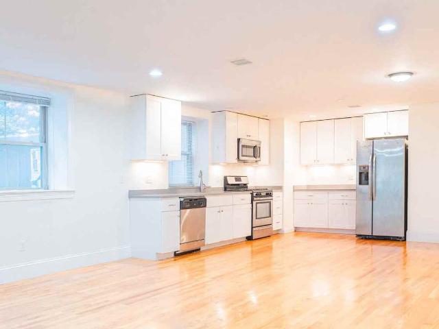 2 Bedroom Apartment for Rent at Gallivan Blvd, Boston, MA 02124 Dorchester