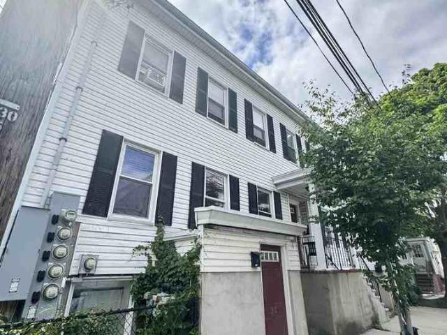 2 Bedroom Apartment for Rent at Harding St #1, Somerville, MA 02141 Ward Two