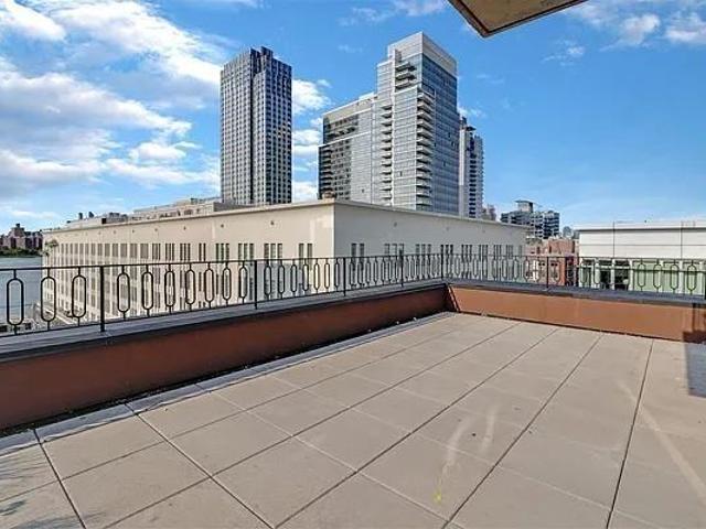 2 Bedroom Apartment for Rent at Kent Ave #608, New York, NY 11249 Williamsburg