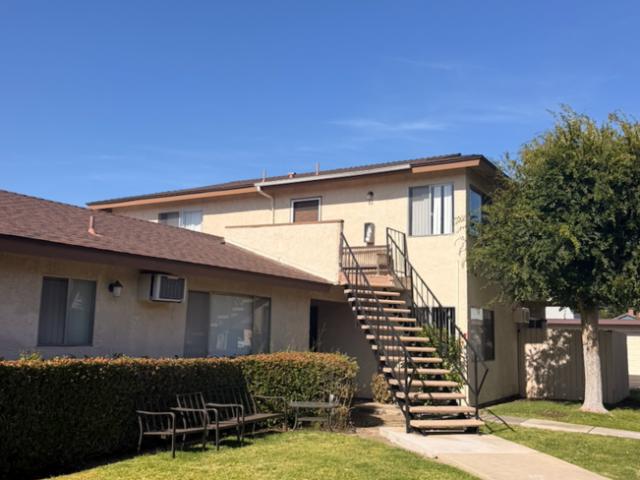 2 Bedroom Apartment for Rent at PLAZA & #C, Tustin, CA 92780 Tustin