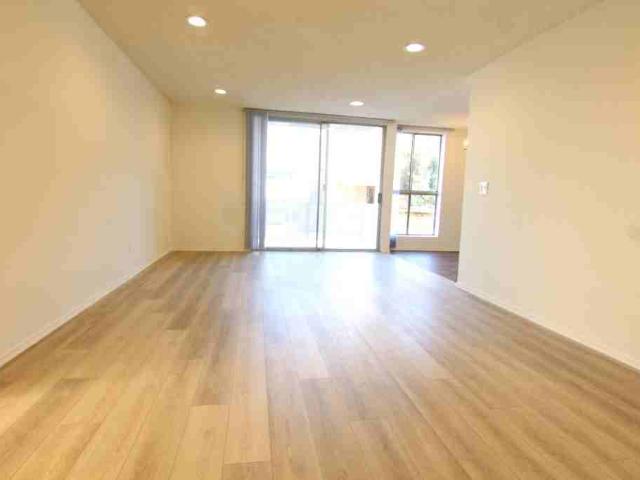 2 Bedroom Apartment for Rent at S. Wooster St. & W. Olympic Blvd Los Angeles, CA 90035 South Robertson