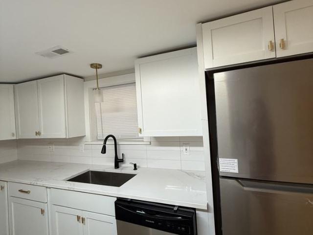 2 Bedroom Apartment for Rent at W Montana St & N Laramie Ave, Chicago, IL 60639 Belmont Cragin