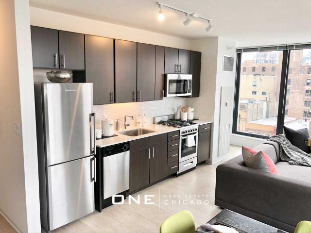 2 Bedroom Apartment for Rent at W Superior & La Salle #3, Chicago, IL 60654 Near North Side
